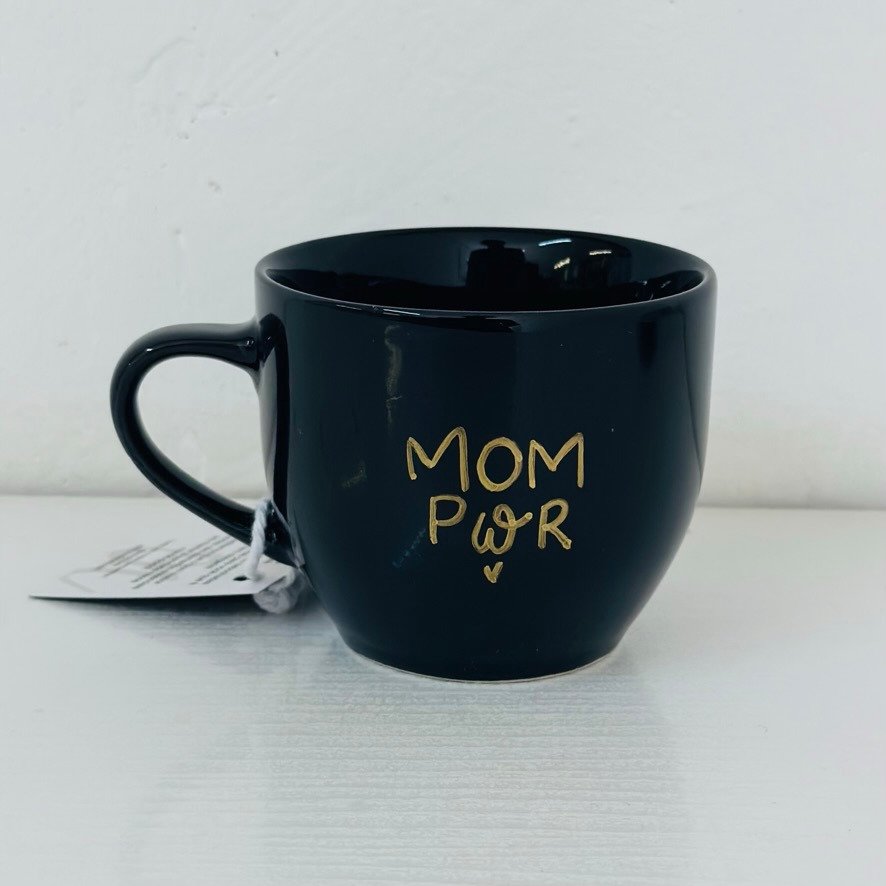 Caneca Mom Pwr – Ateliê Cumbuquinhas